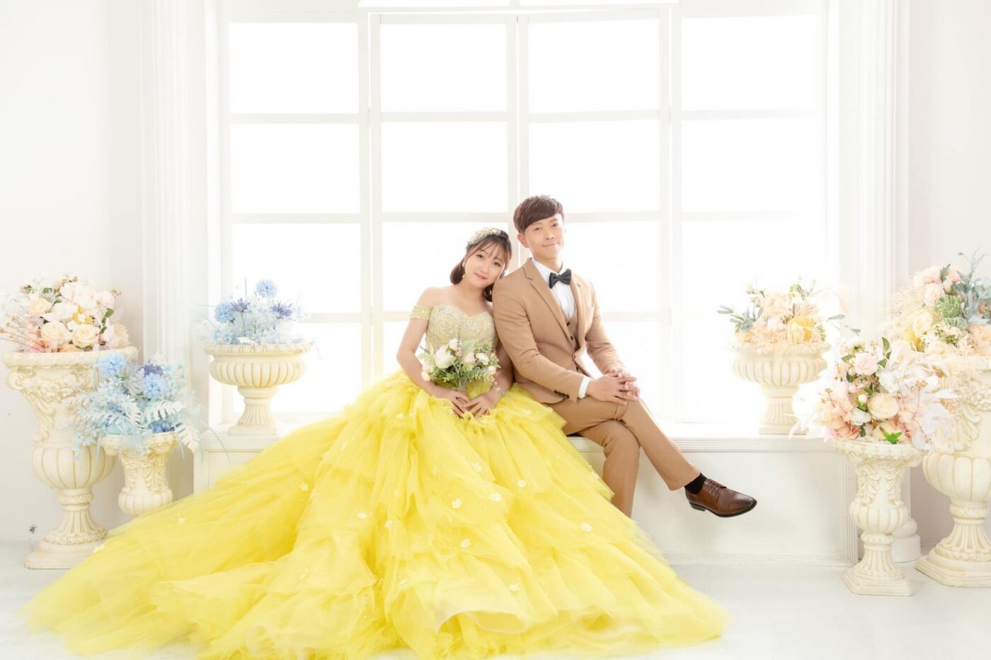 Studio Pre-Wedding Photography Singapore - Yikeshu Bridal Team