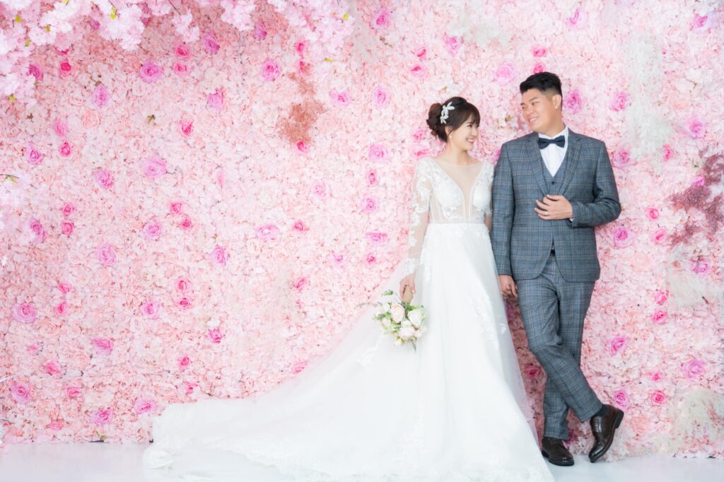 Studio Pre-Wedding Photography Singapore - Yikeshu Bridal Team